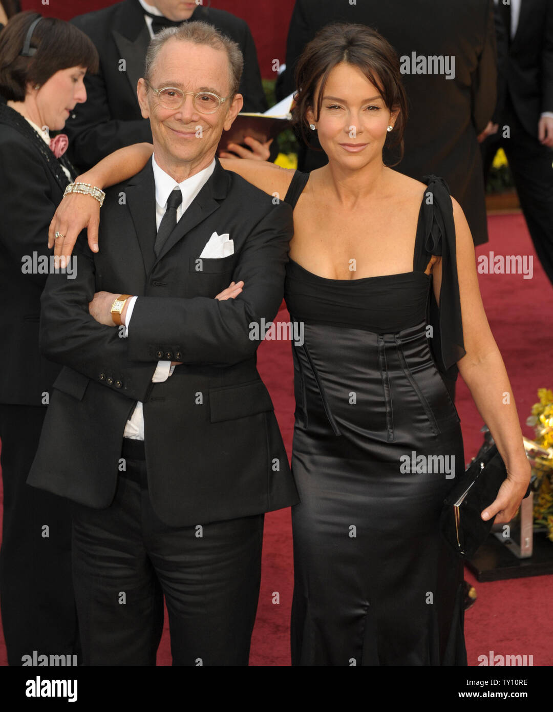 Jennifer grey and joel grey hi-res stock photography and images - Alamy