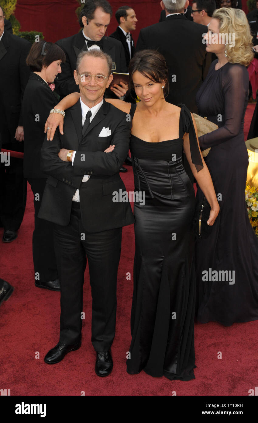 Actor Joel Grey and his daughter actress Jennifer Grey arrive at the ...