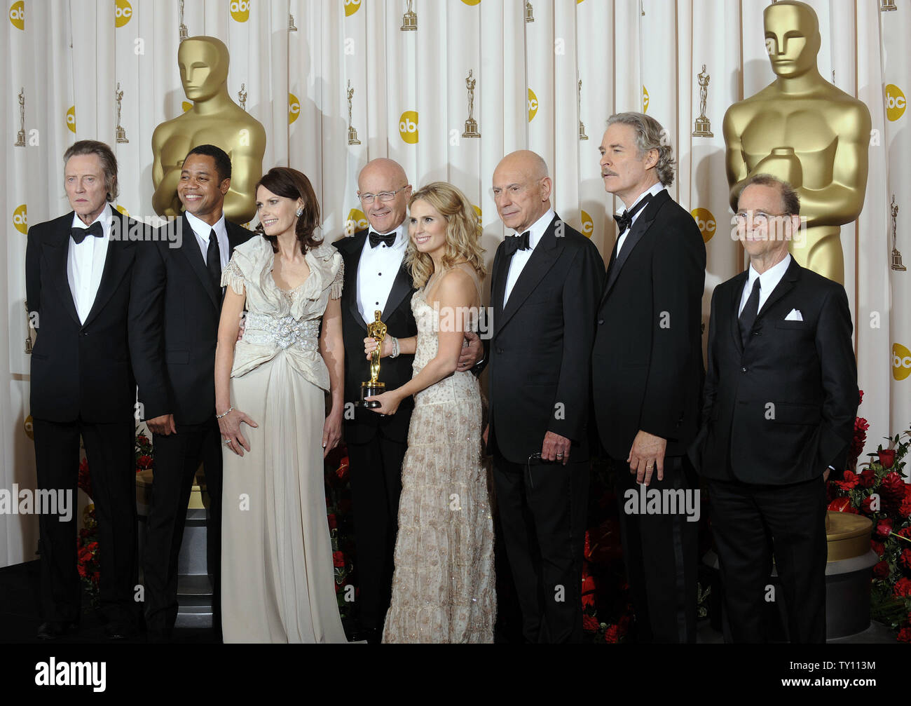 The family of actor Heath Ledger, mother Sally Bell (3rd L), father Kim ...