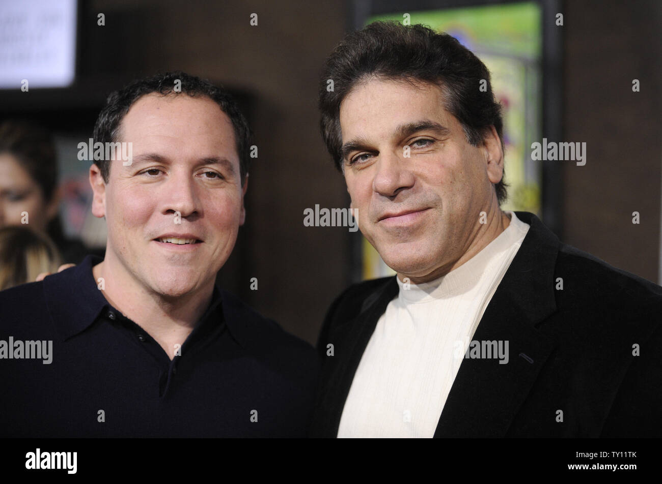 Cast members Jon Favreau (L) and Lou Ferrigno attends the premiere of ...