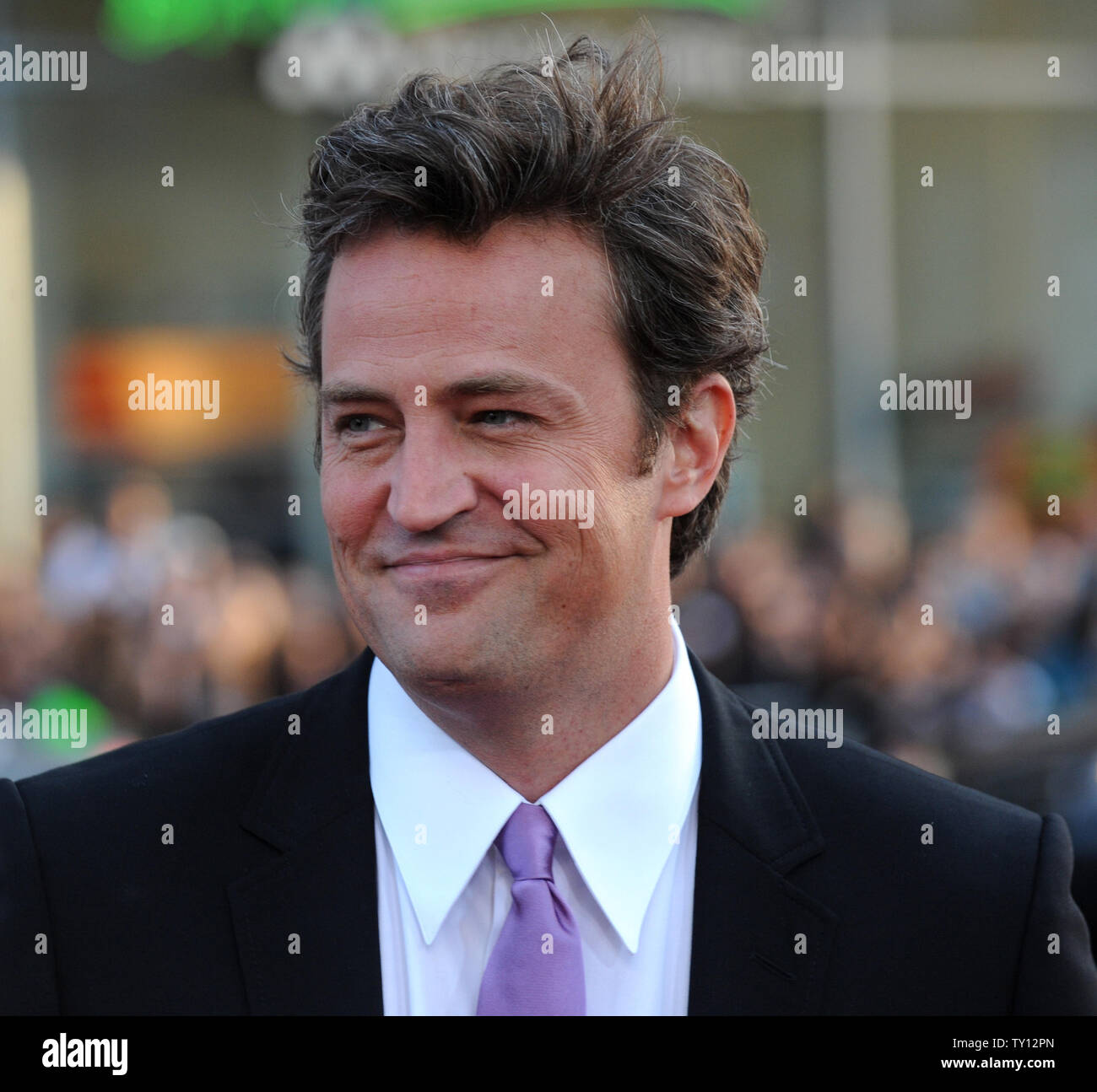 Matthew Perry, a cast member in the motion picture comedy "17 Again ...