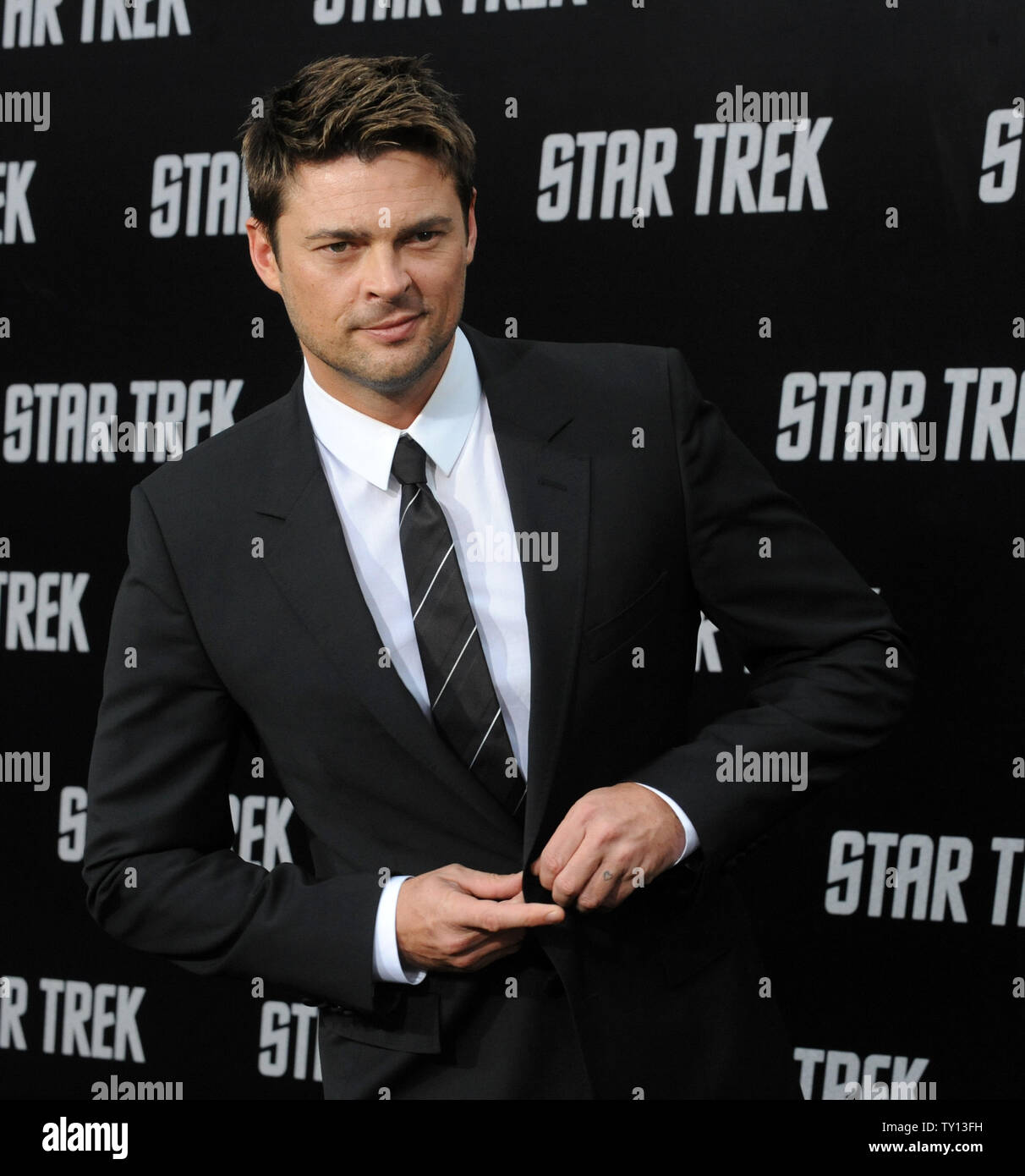 Karl Urban Suit