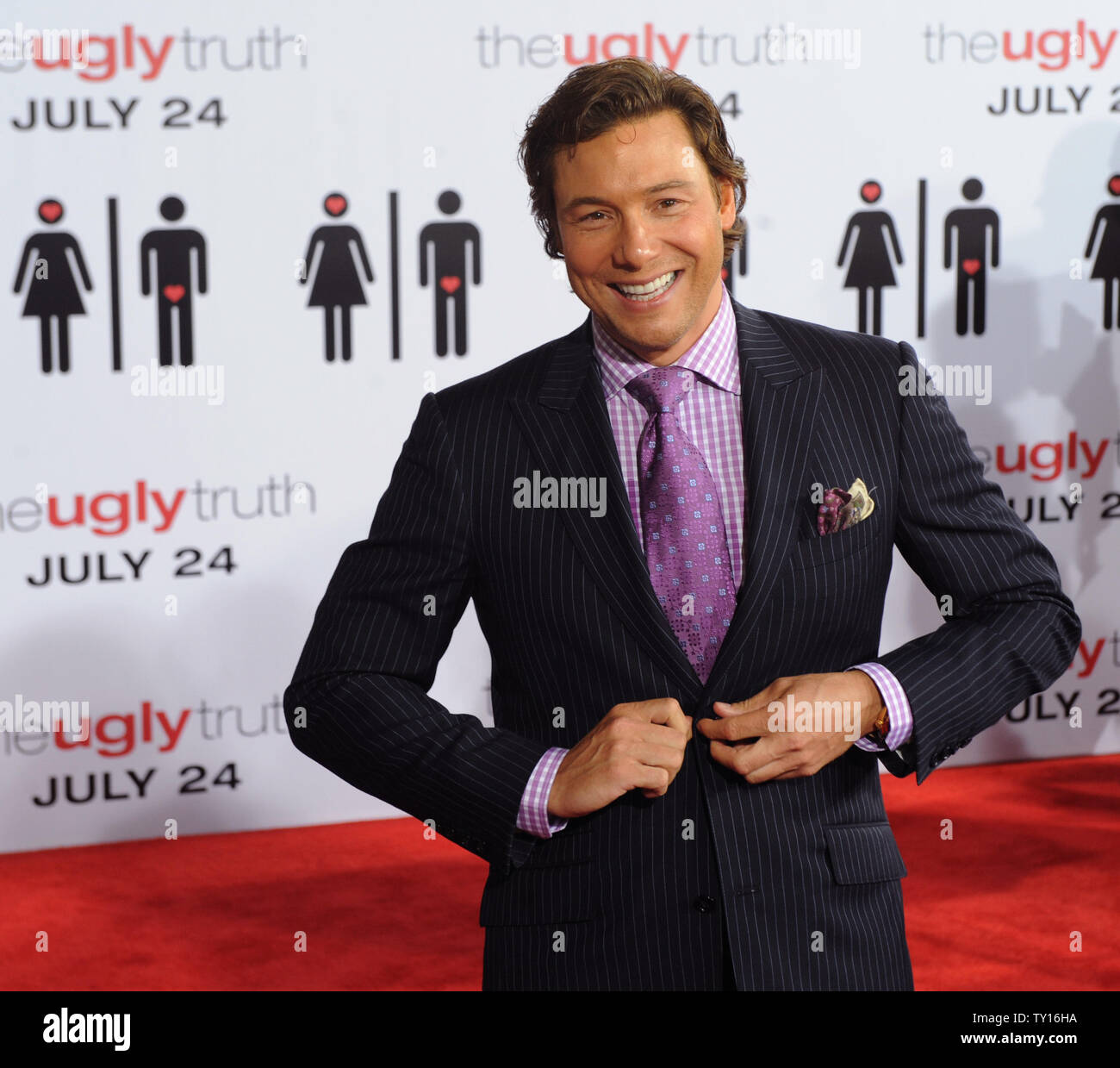Chef Rocco DiSpirito attends the premiere of the motion picture ...