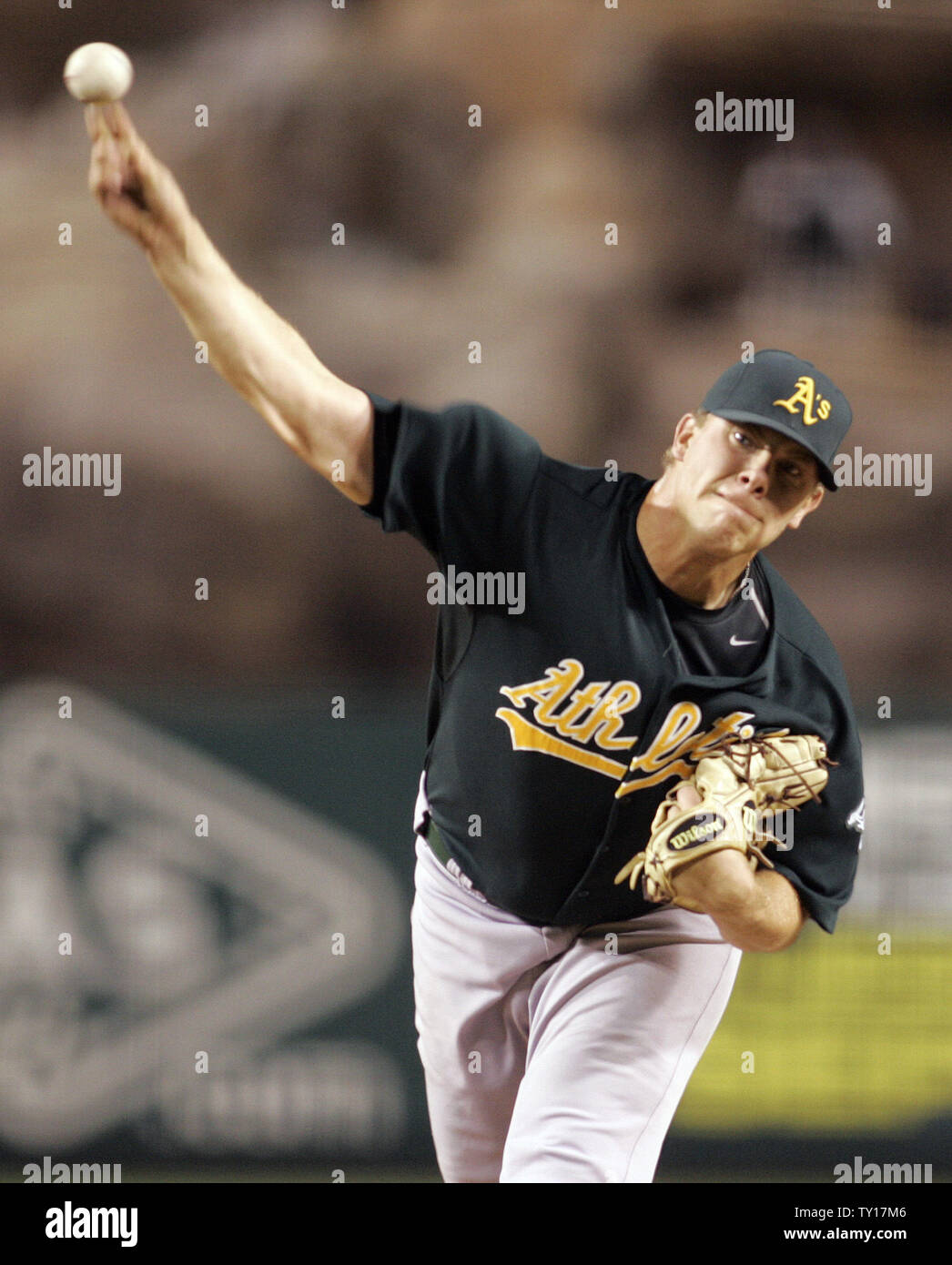 Anaheim stadium hi-res stock photography and images - Alamy