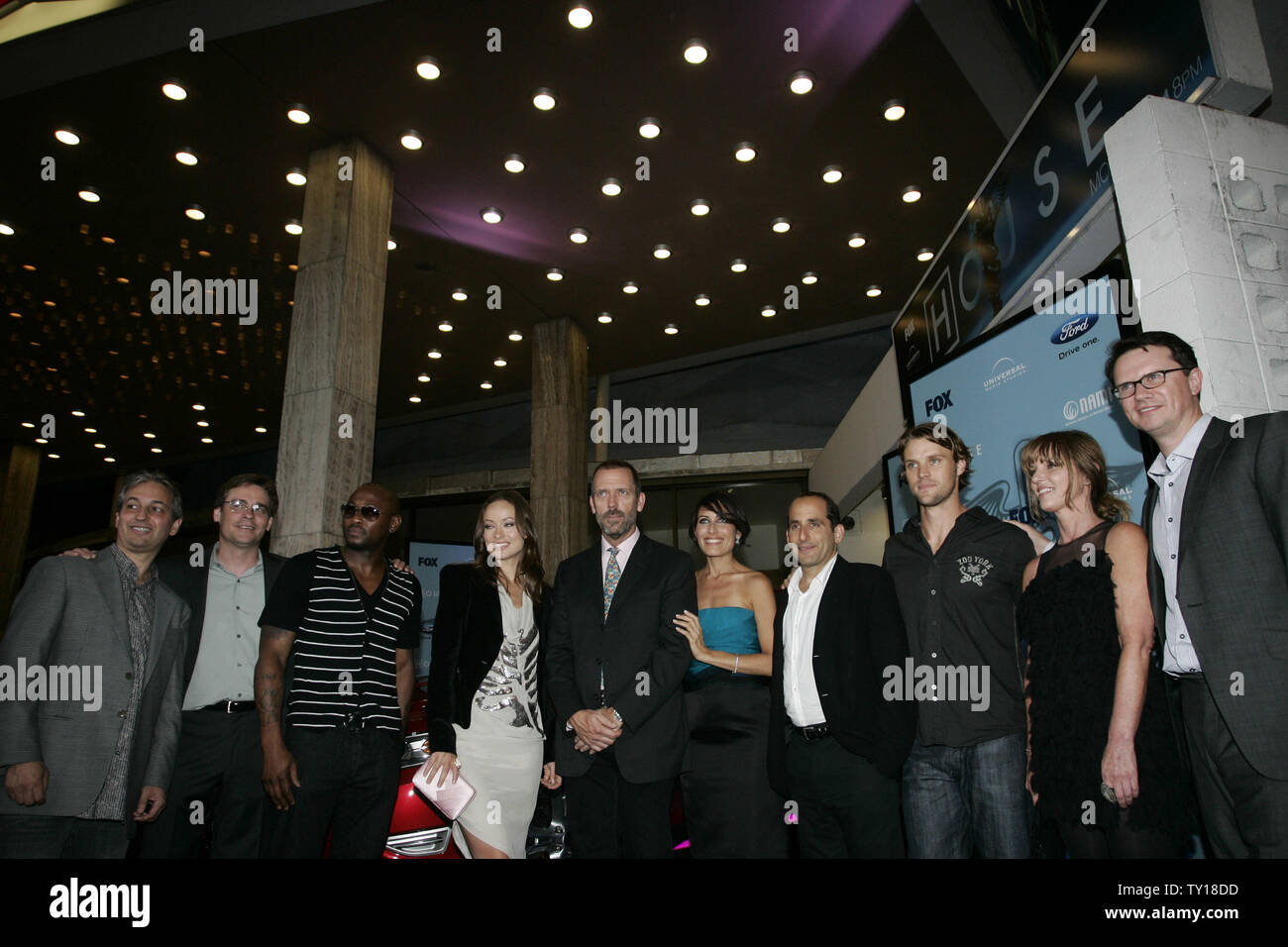 The cast of House pose for a group photo at the Season Six premiere for ...