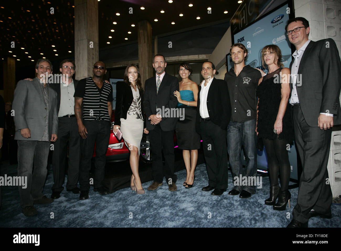 The cast of House pose for a group photo at the Season Six premiere for ...