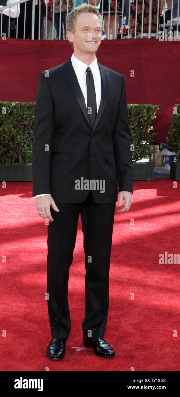 Show host Neil Patrick Harris arrives at the 61st Primetime Emmy Awards ...