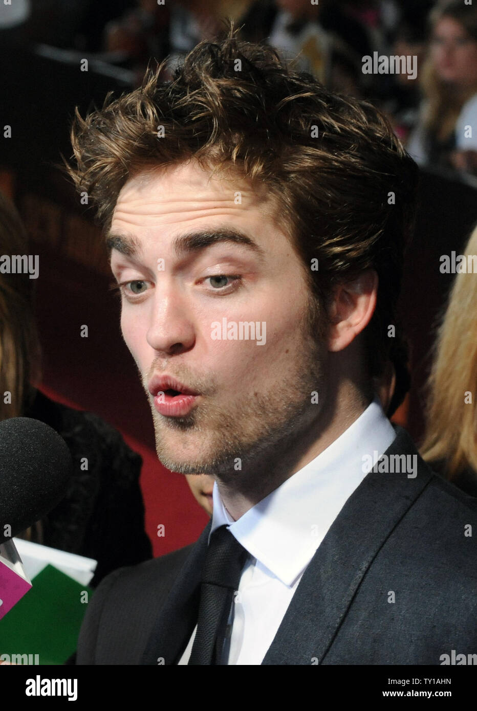 Twilight saga romance hi-res stock photography and images - Alamy