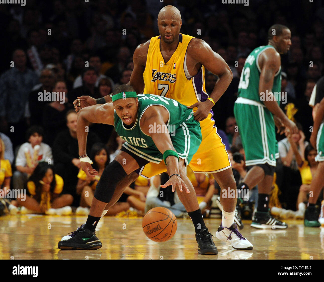 Lakers celtics 2010 hi-res stock photography and images - Alamy