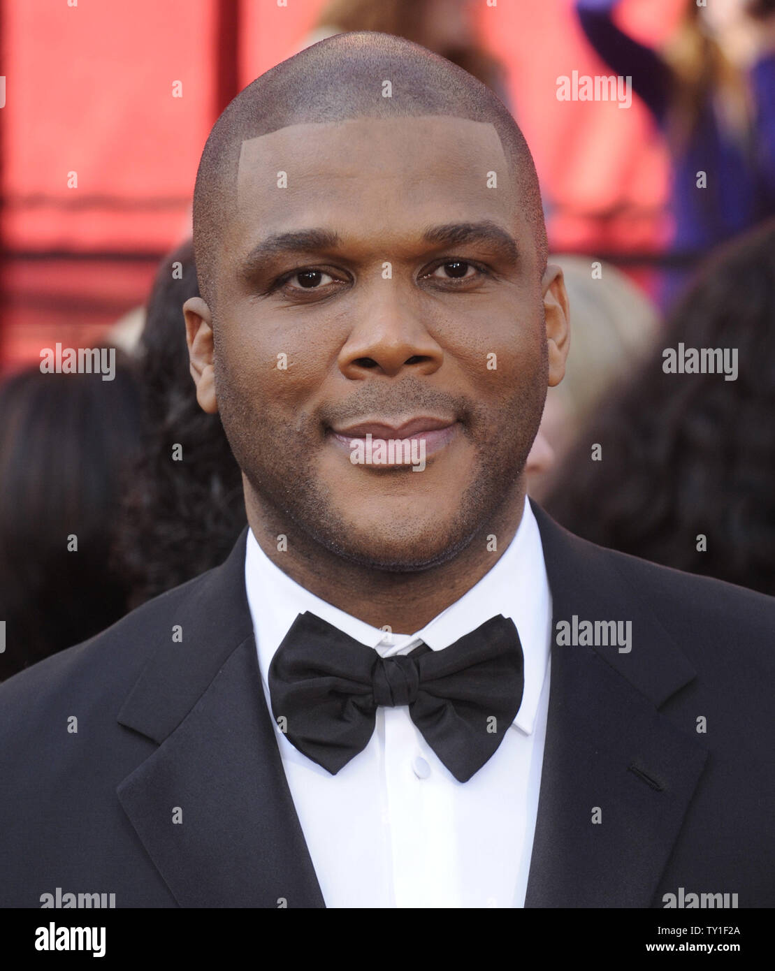 Tyler Perry arrives on the red carpet at the 82nd Academy Awards in ...