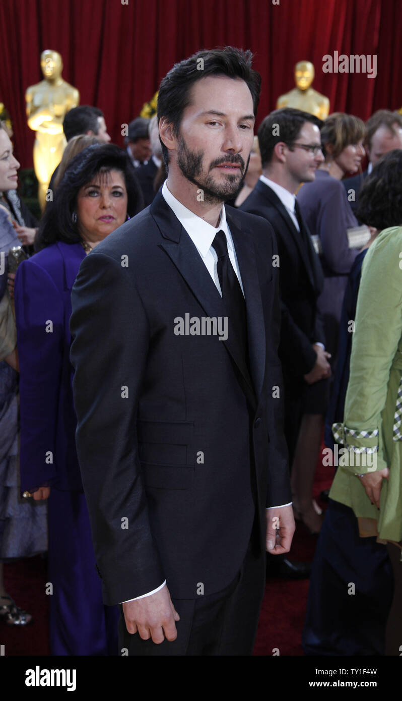 Actor Keanu Reeves arrives on the red carpet at the 82nd Academy Awards ...