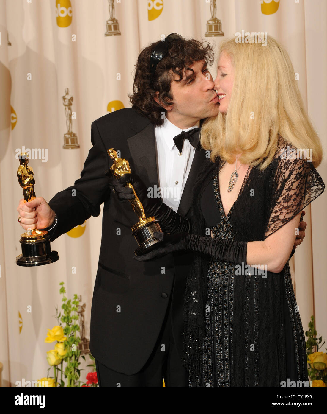 Bob Murawski and Chris Innis pose with the Oscars they won for Film ...