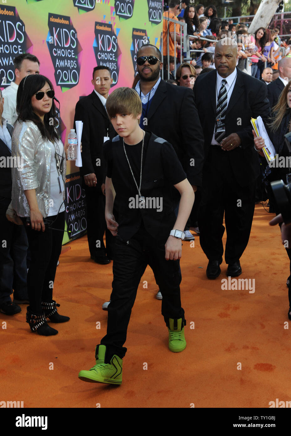 Justin bieber 2010 nickelodeon's hi-res stock photography and images ...