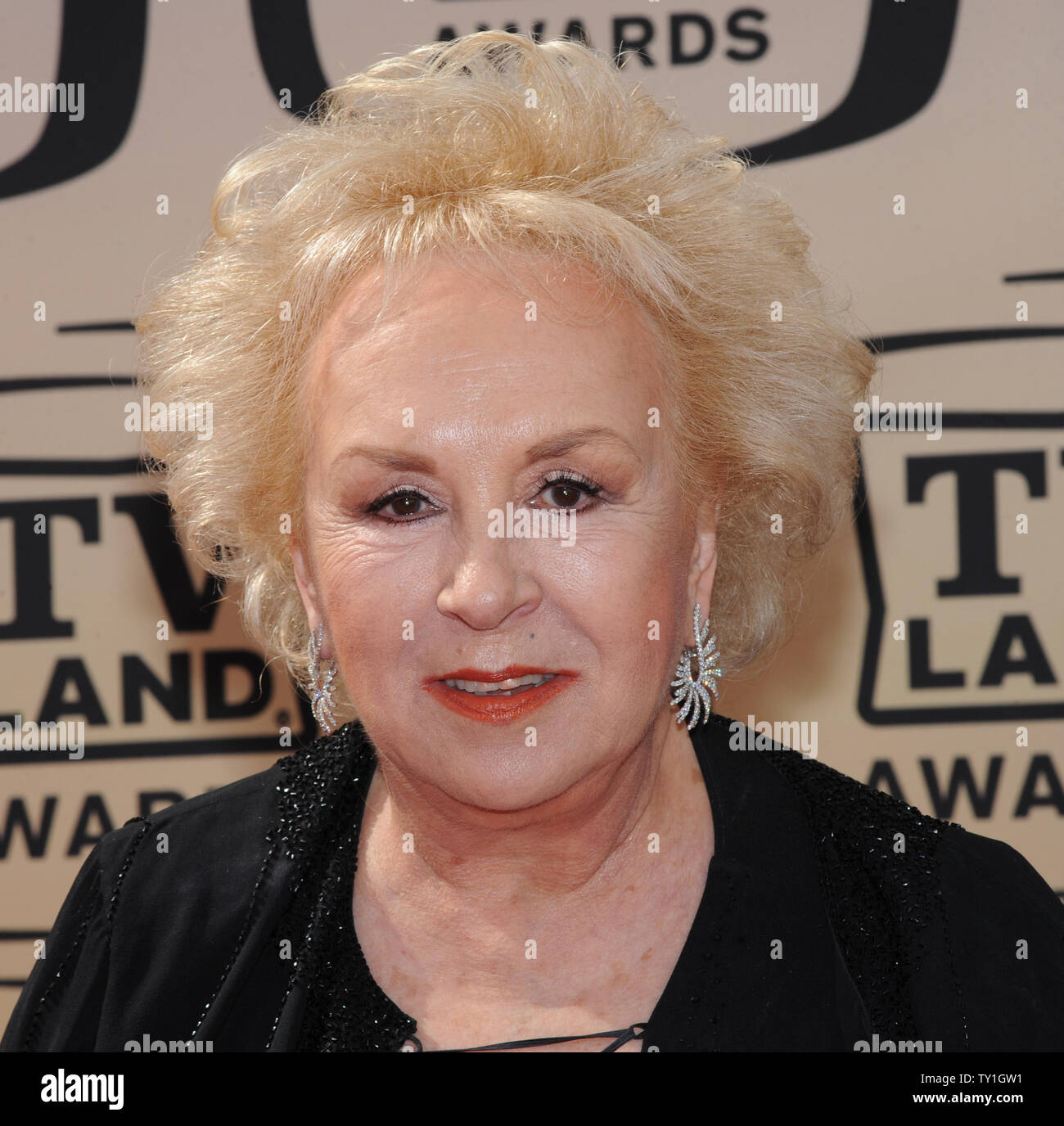 Actress Doris Roberts attends the 8th annual TV Land Awards at Sony ...