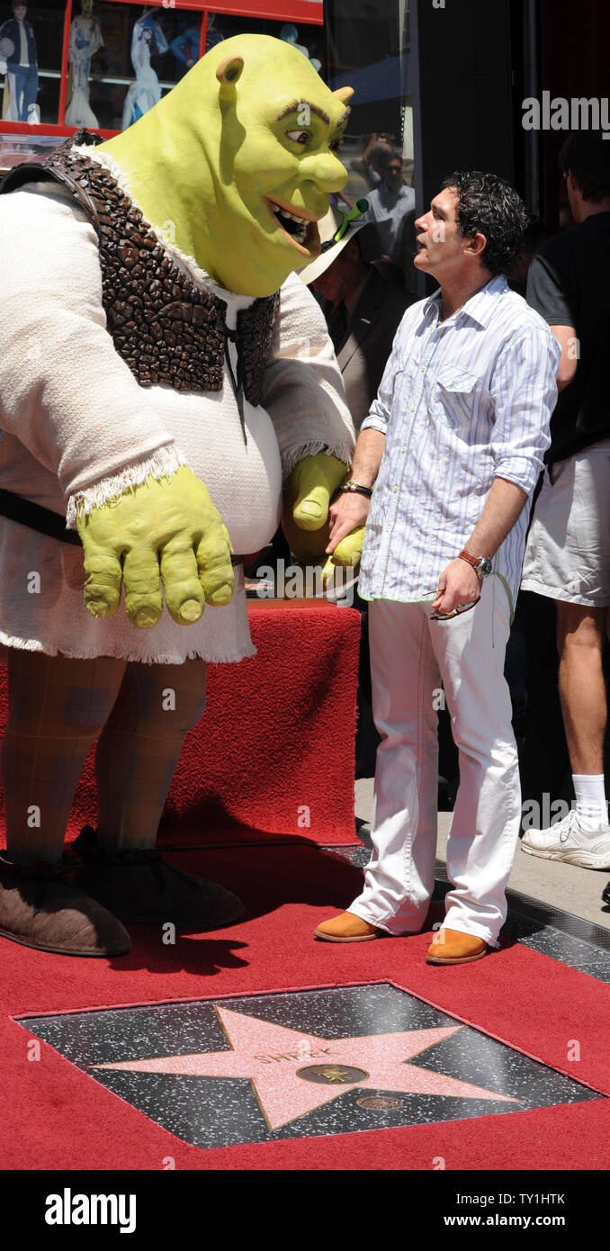 Ogre 2 hi-res stock photography and images - Alamy