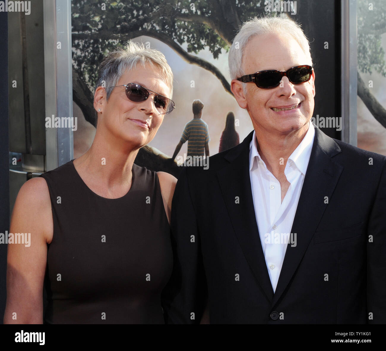 Actress Jamie Lee Curtis and her husband Christopher Guest attend the ...