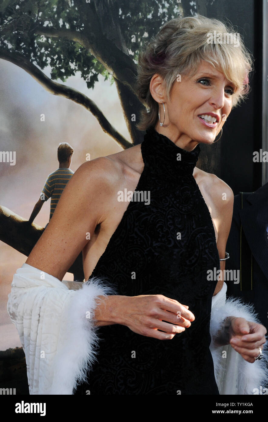 Author Wendelin Van Draanen attends the premiere of the motion picture ...