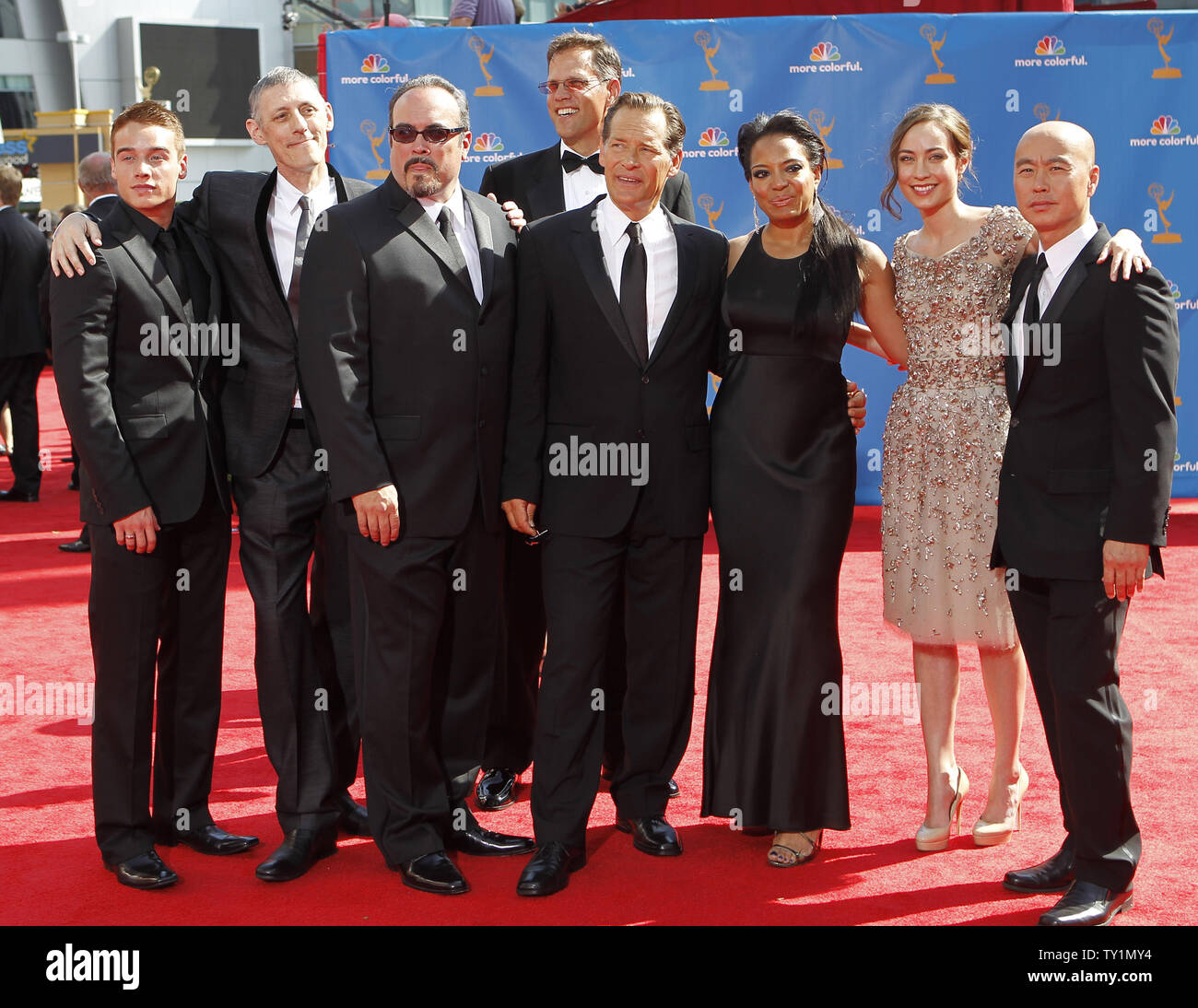 Cast of dexter hi-res stock photography and images - Alamy