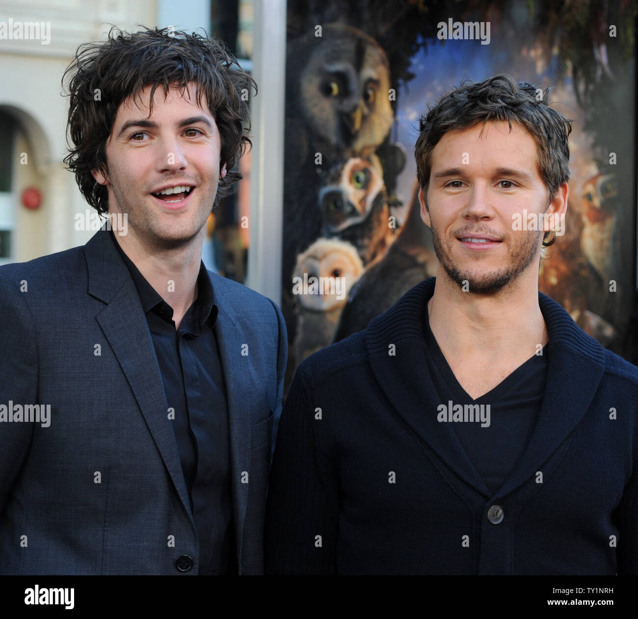 Actors Jim Sturgess (L) and Ryan Kwanten the voices of Soren and Kludd ...