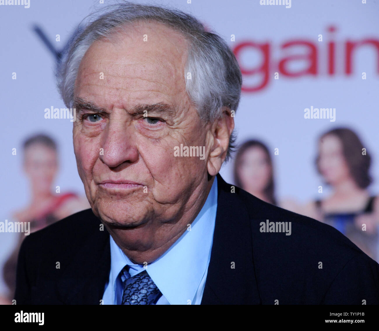 You again los angeles premiere hi-res stock photography and images - Alamy