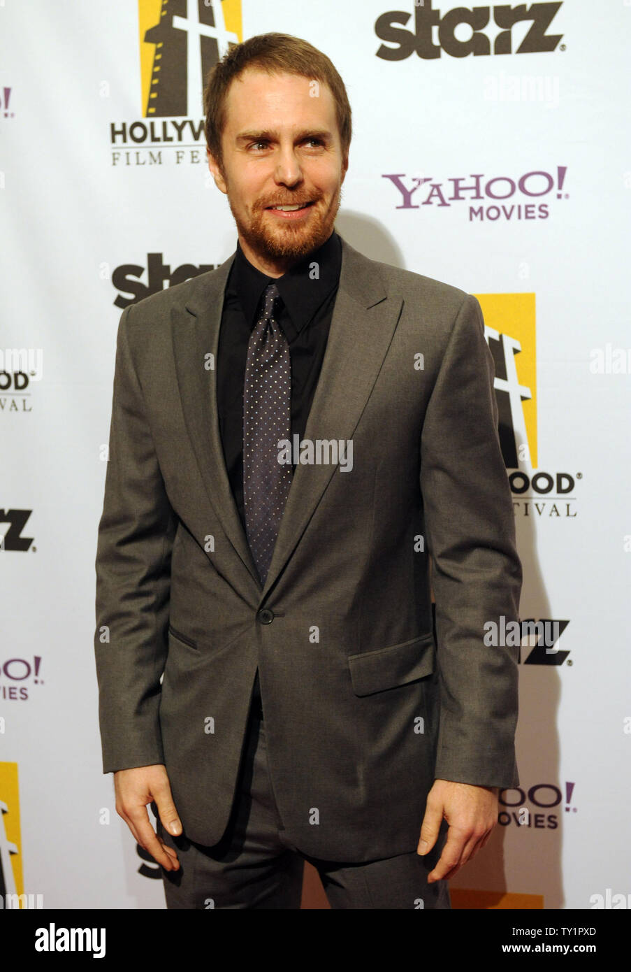 Actror Sam Rockwell arrives on the red carpet for the 14th annual ...