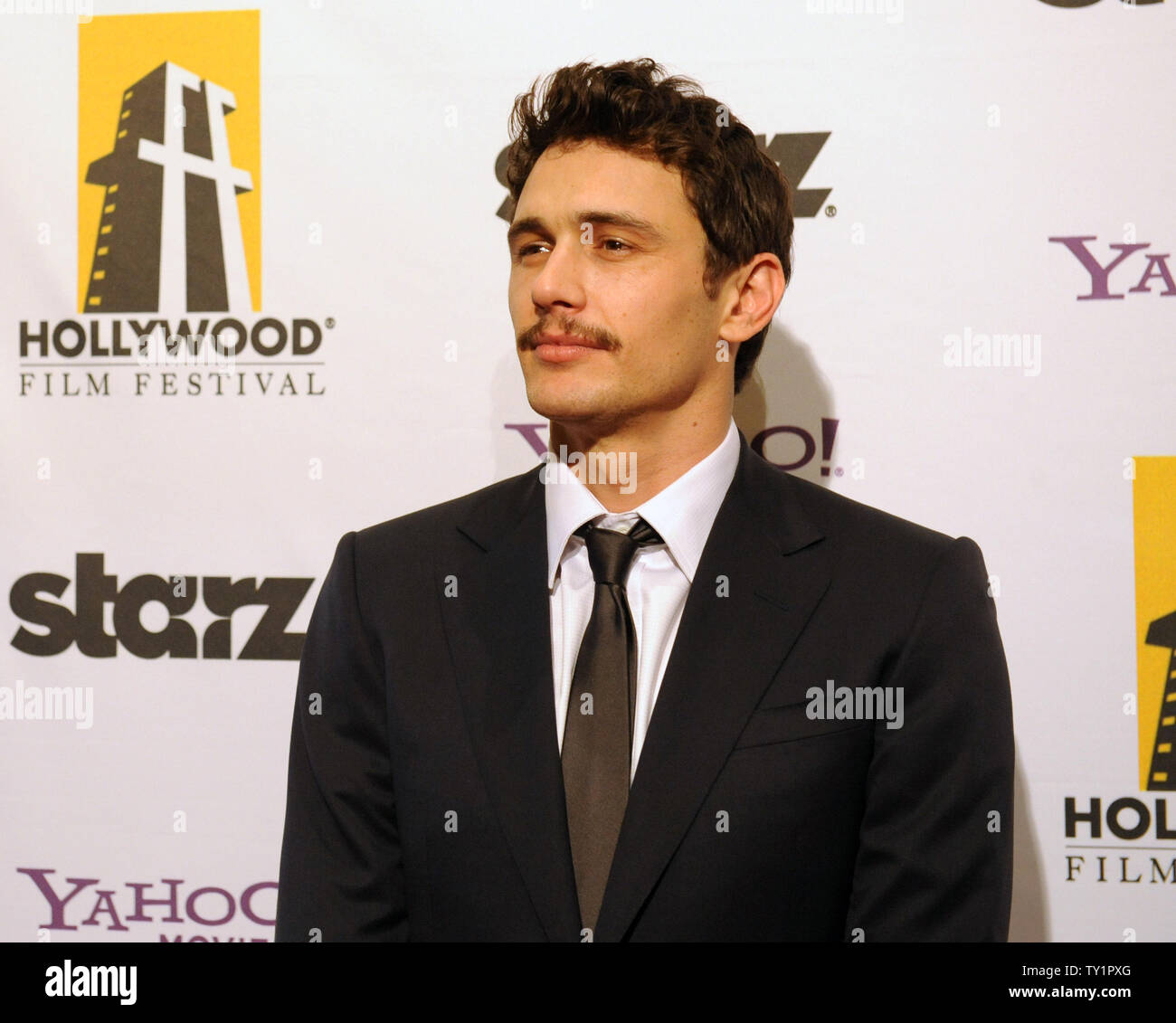 Actror James Franco arrives on the red carpet for the 14th annual ...