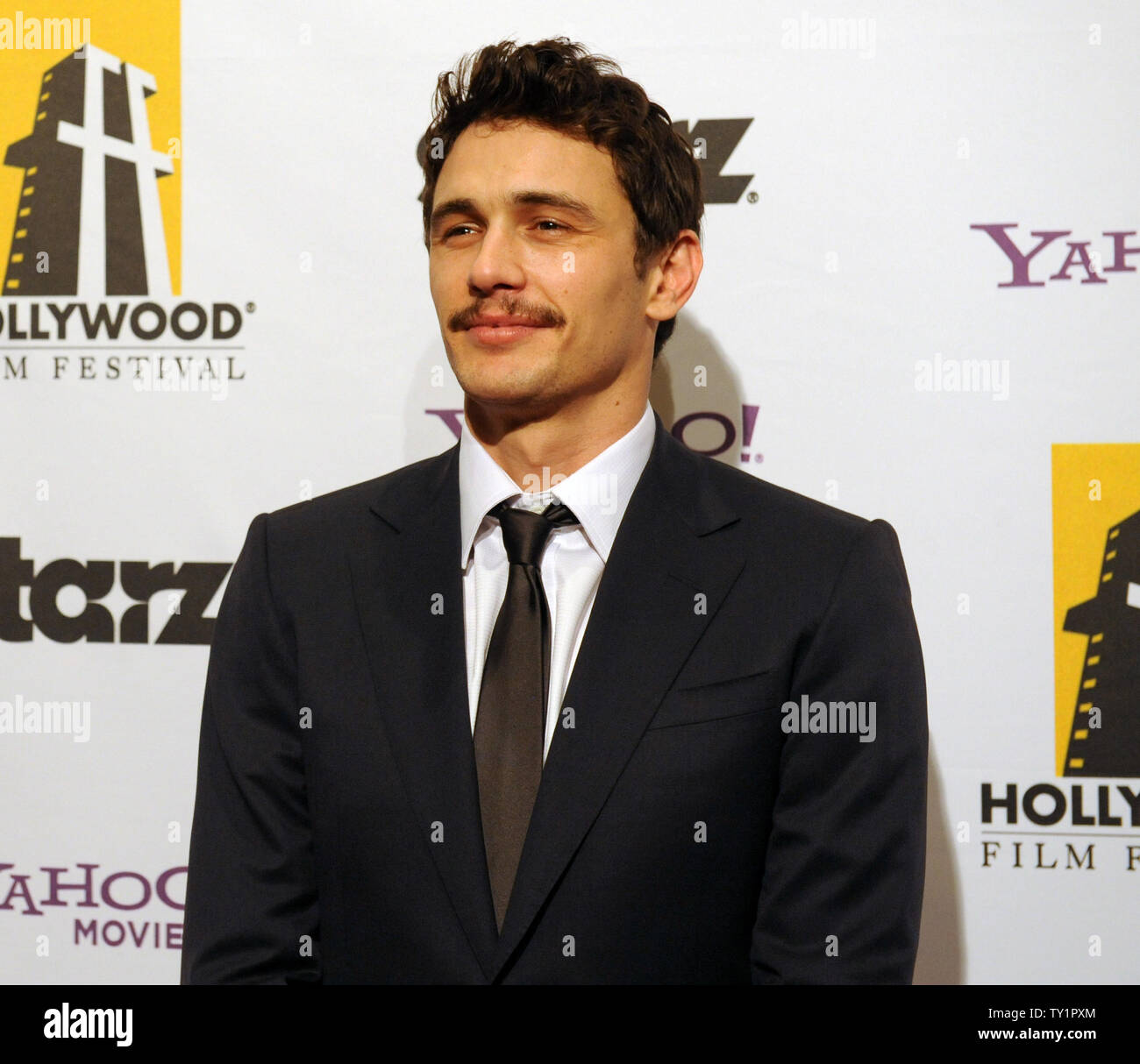 Actror James Franco arrives on the red carpet for the 14th annual ...