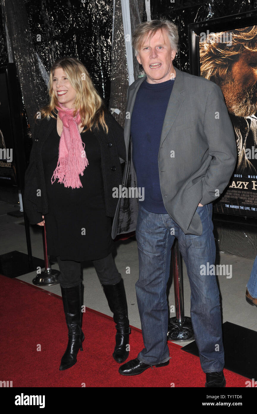Gary busey and wife hi-res stock photography and images - Alamy