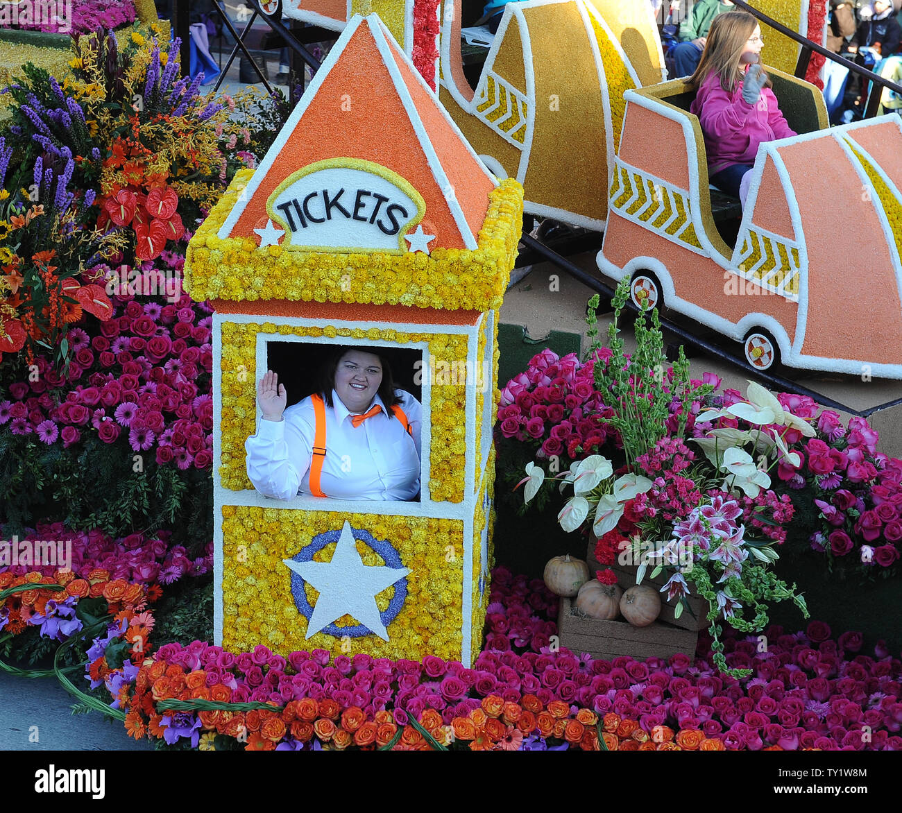 Discover Financial Services float 'A State Fair to Remember', rolls ...