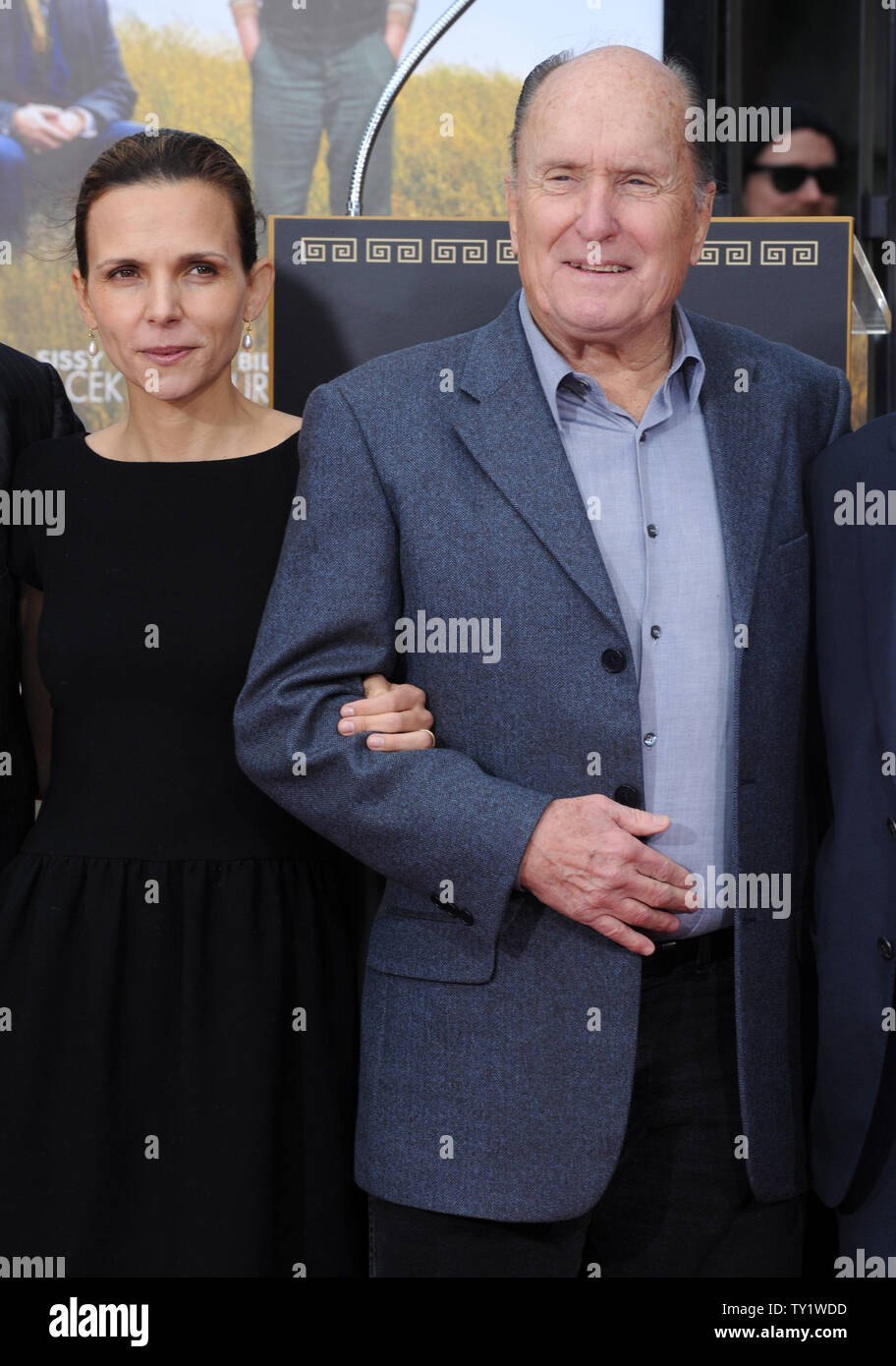 Robert duvall with his wife hi-res stock photography and images - Alamy
