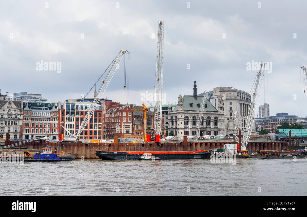 Blackfriars Bridge Foreshore development on the River Thames for the ...