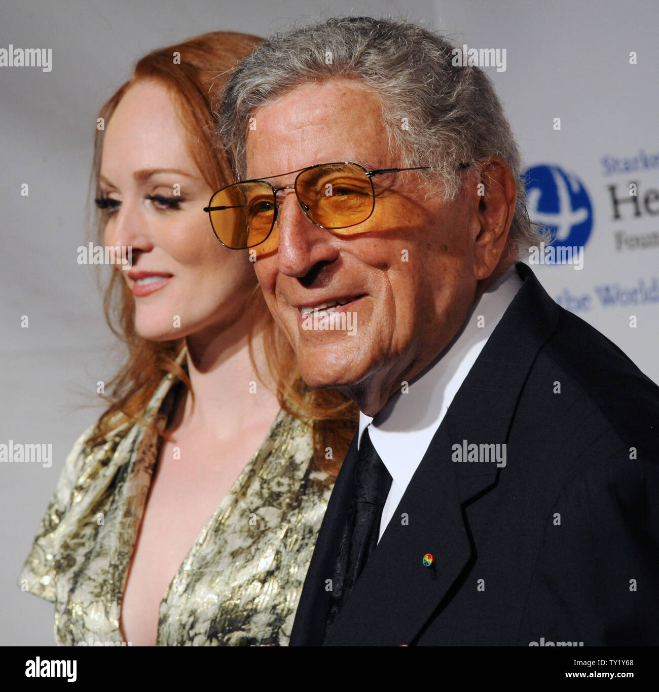 Singer Tony Bennett and his daughter Antonia Bennett arrive at the 2011 ...