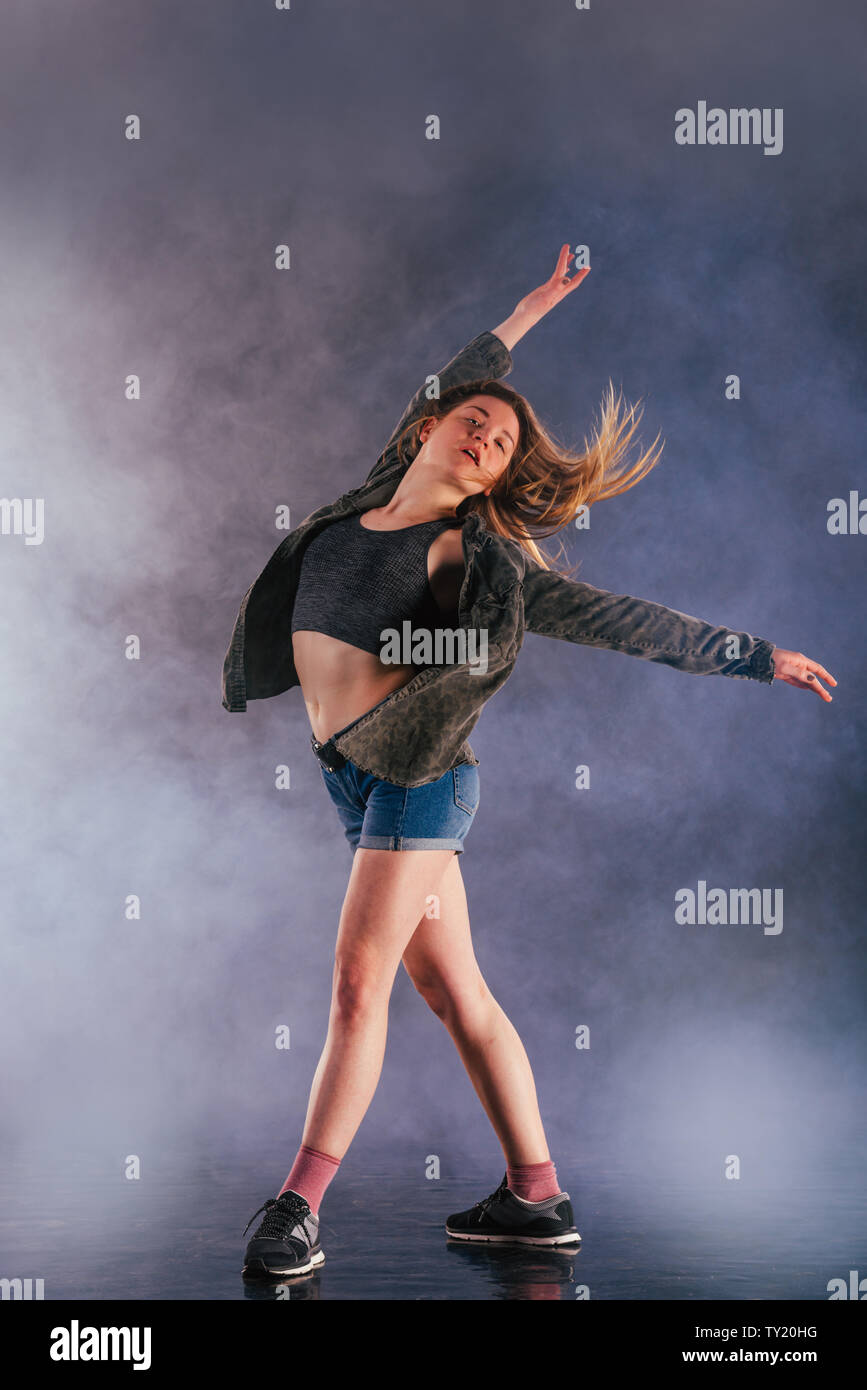 Back Flip Gymnast High Resolution Stock Photography and Images - Alamy