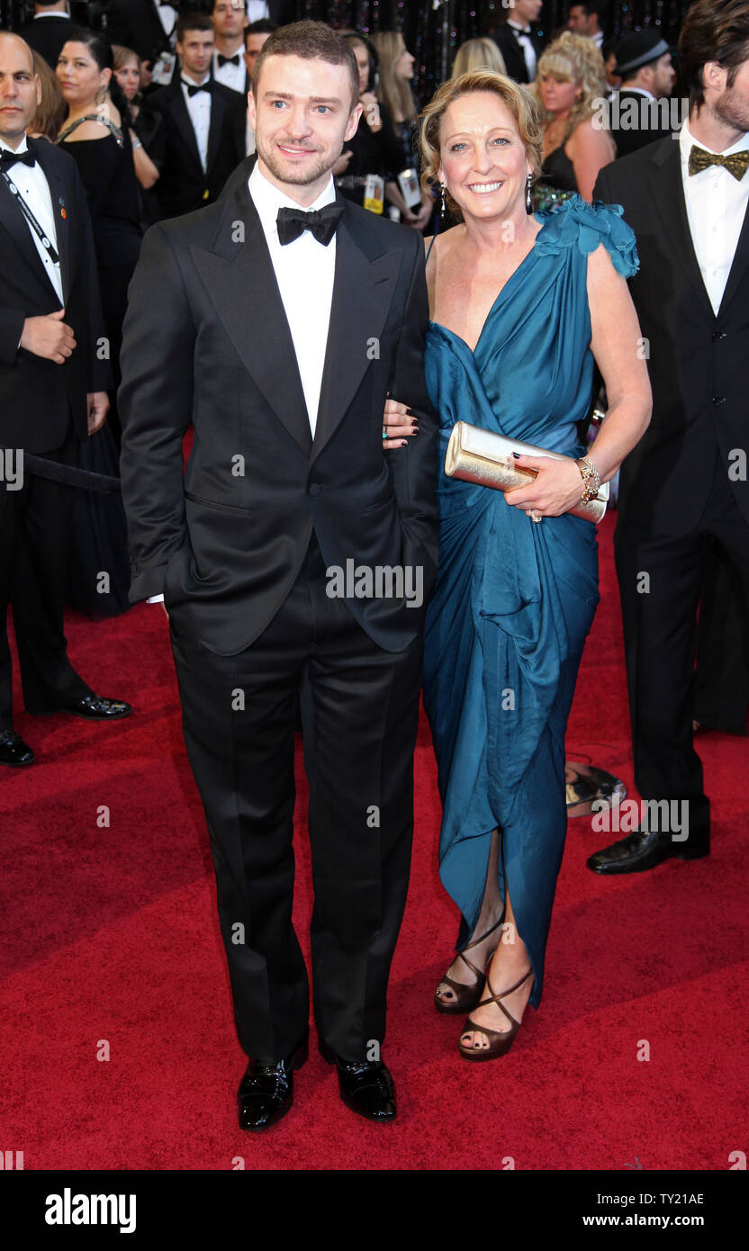 Justin Timberlake and his mother Lynn Harless Durham arrives on the red ...