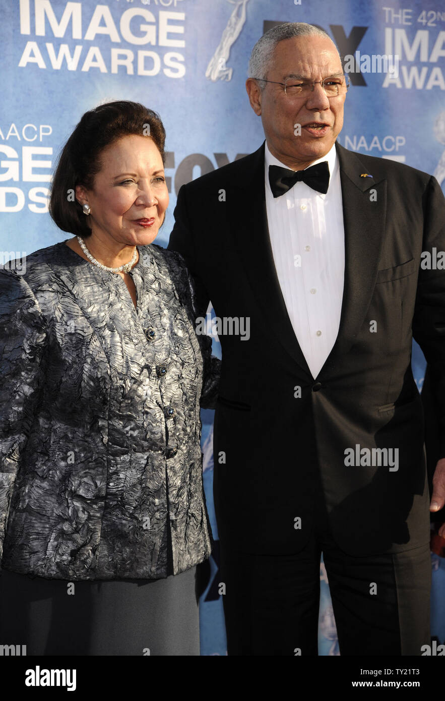 Colin Powell (R) and wife Alma Powell attend the 42nd NAACP Image ...