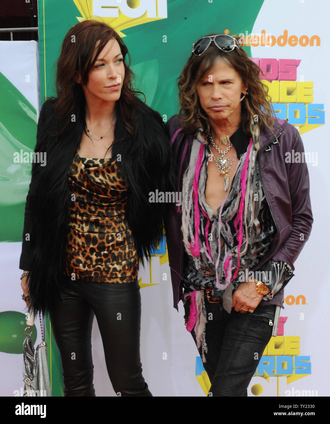Singer and Aerosmith frontman Steven Tyler and his longtime girlfriend ...