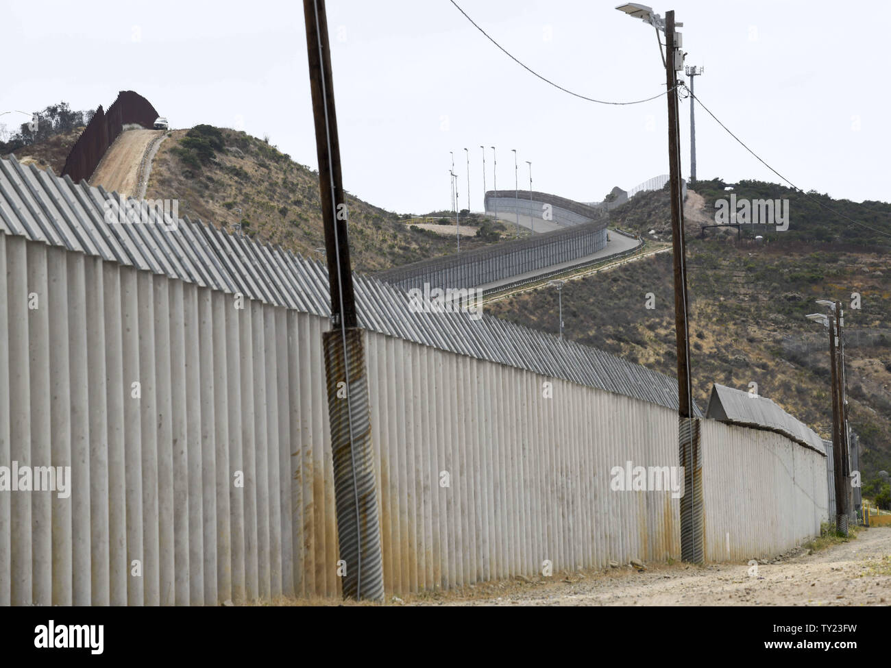 Double fencing hi-res stock photography and images - Alamy