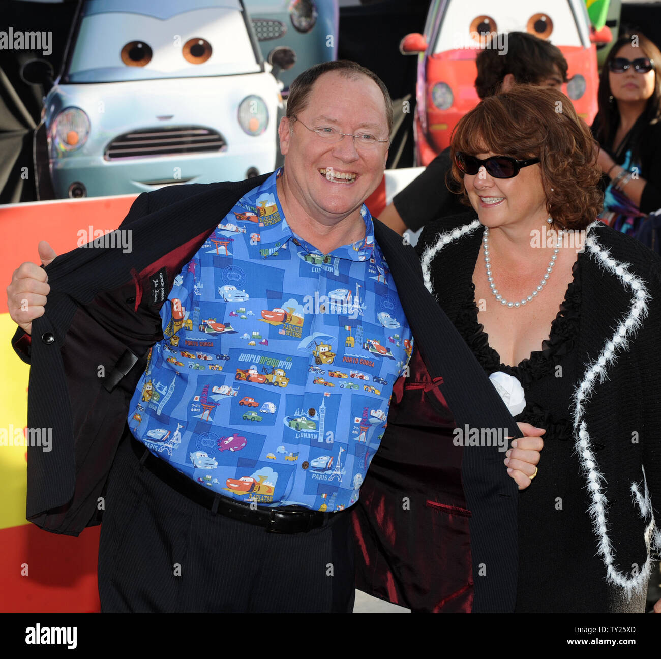 Director John Lasseter and his wife Nancy Lasseter attend the premiere ...