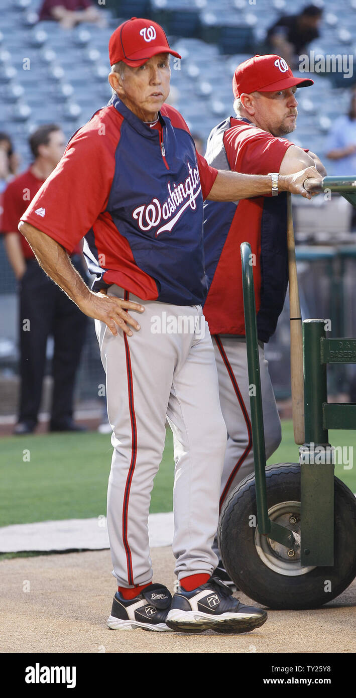 Washington Nationals manager Davey Johnson during batting practice ...