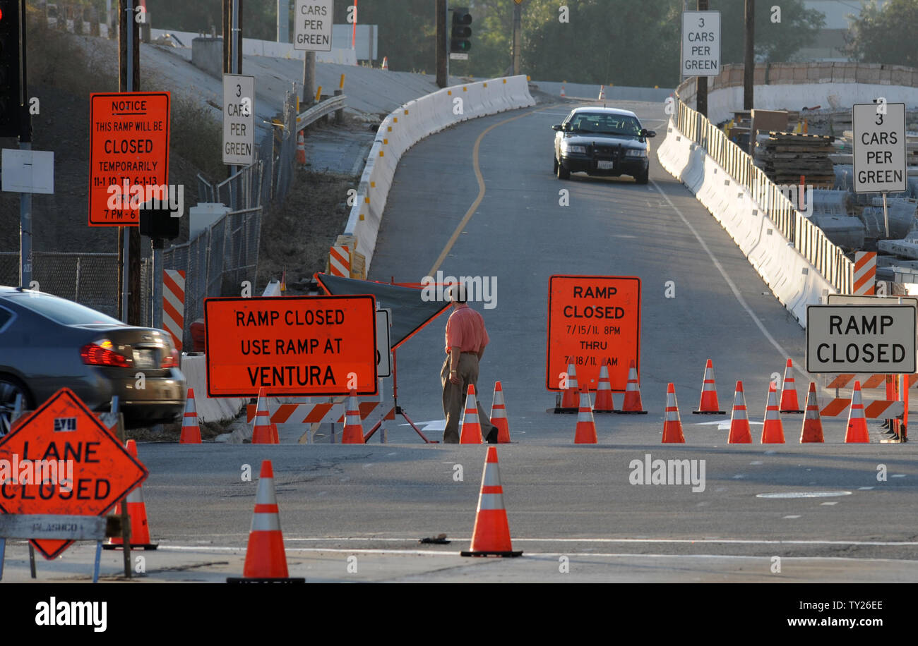 A California Highway Patrol vehicle enforces the closure of the ...