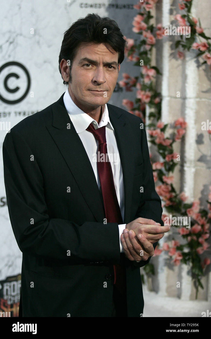 Actor Charlie Sheen as he arrives for the taping of the "Comedy Central ...