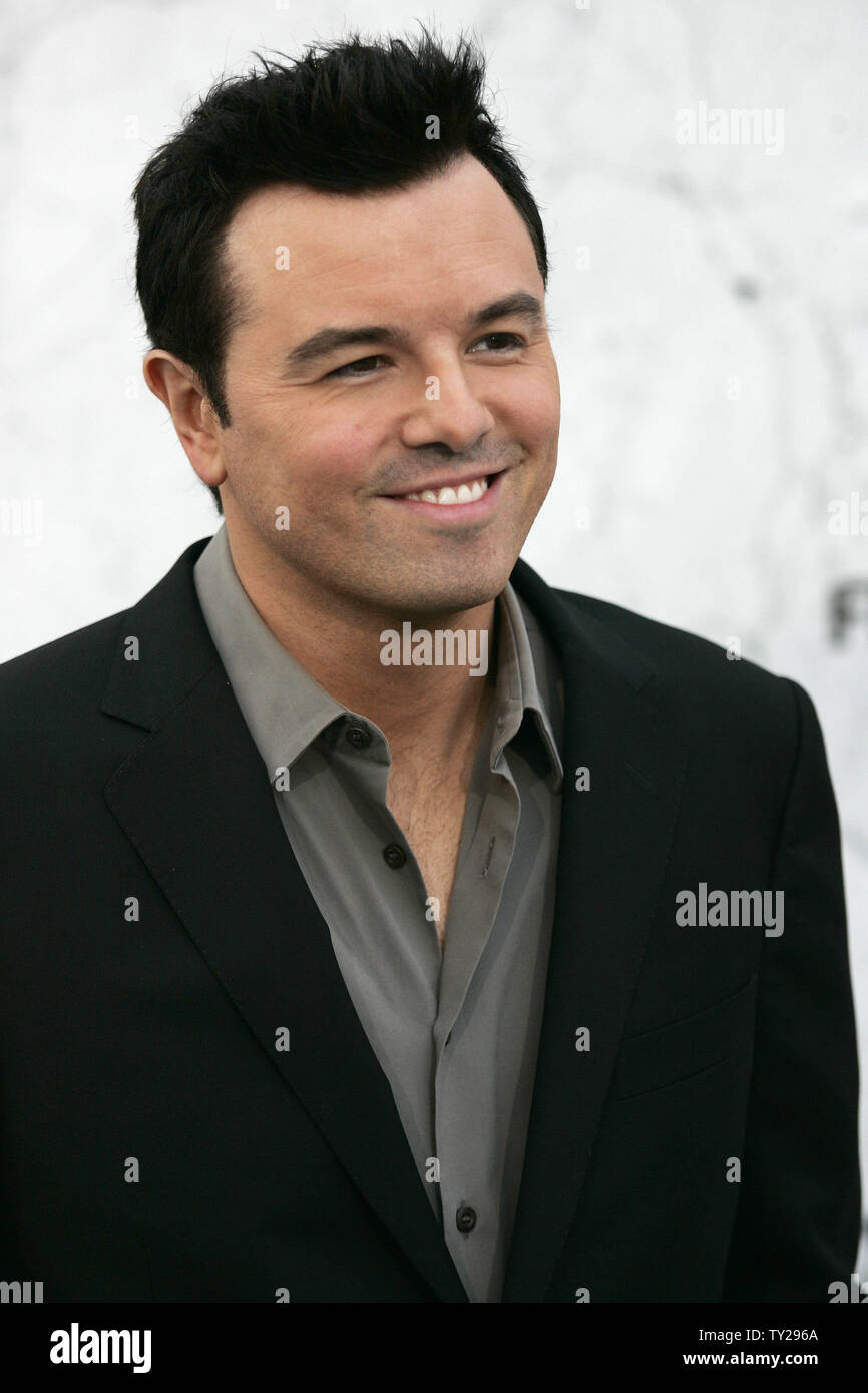Seth macfarlane and jonathan hi-res stock photography and images - Alamy