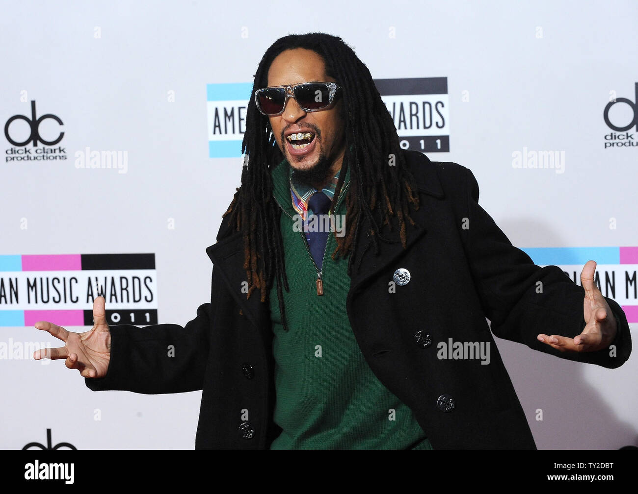 Rapper Lil John arrives at the 39th American Music Awards at Nokia ...