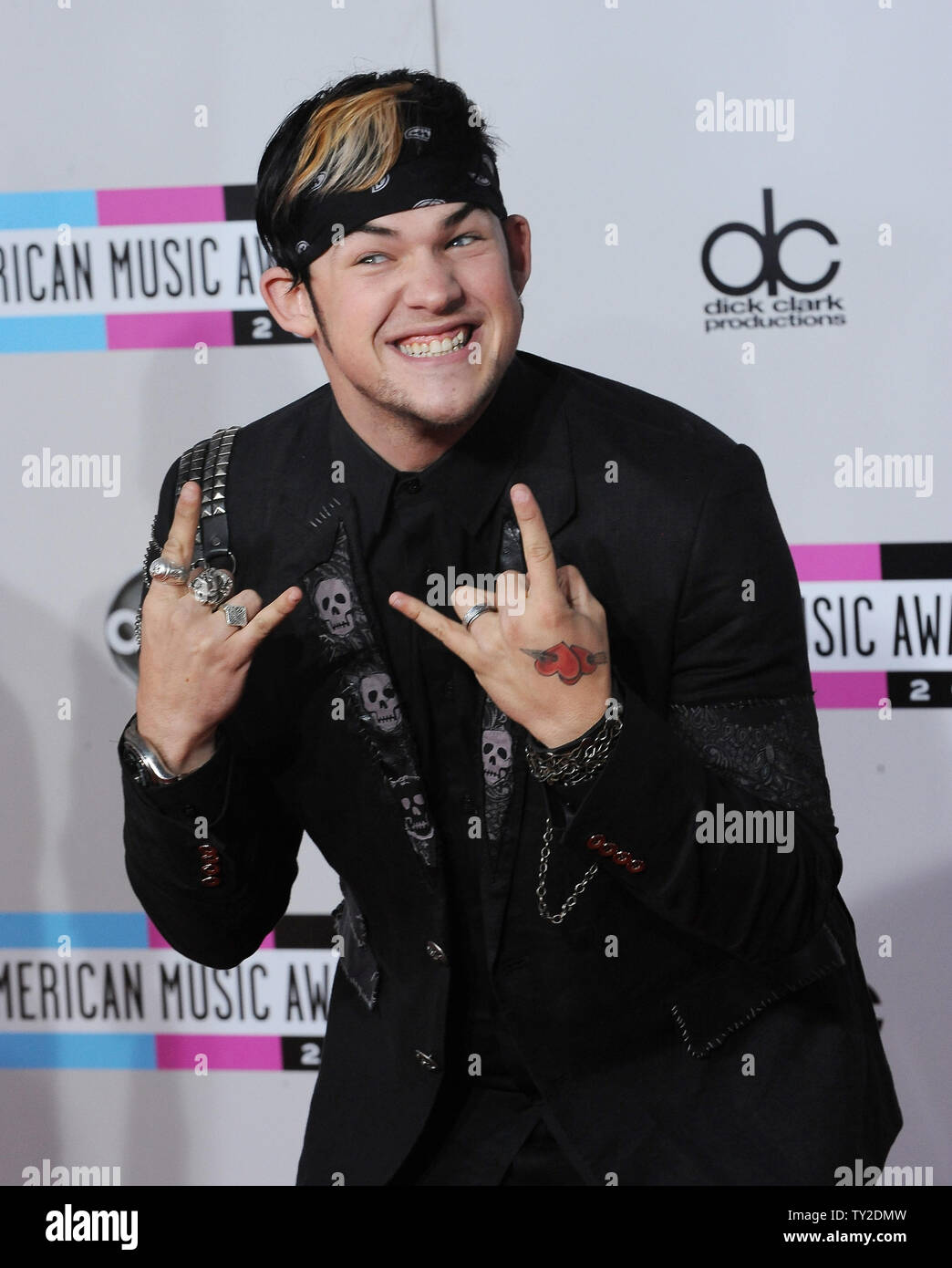 Singer James Durbin arrives at the 39th American Music Awards at Nokia ...