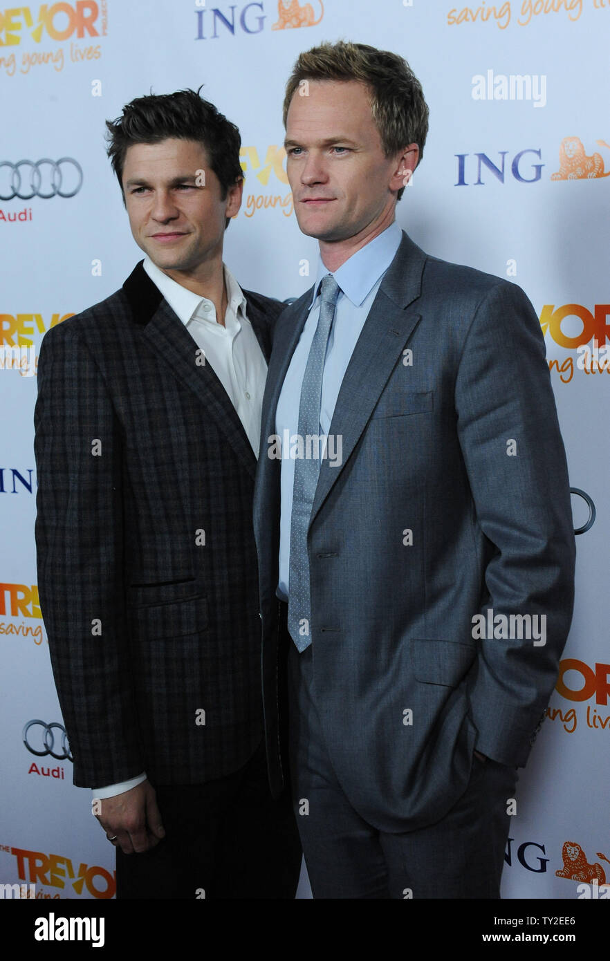 David burtka and neil patrick lgbtq hi-res stock photography and images ...