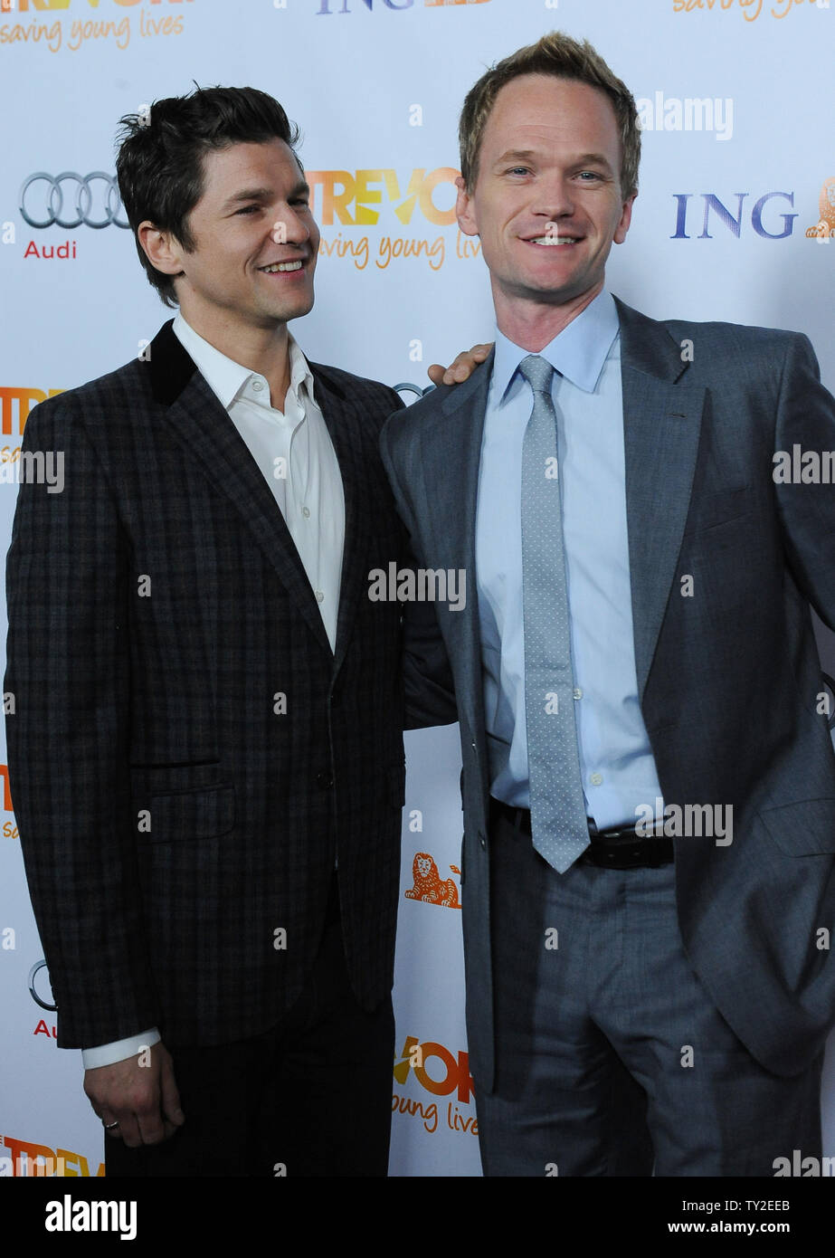 David burtka and neil patrick lgbtq hi-res stock photography and images ...