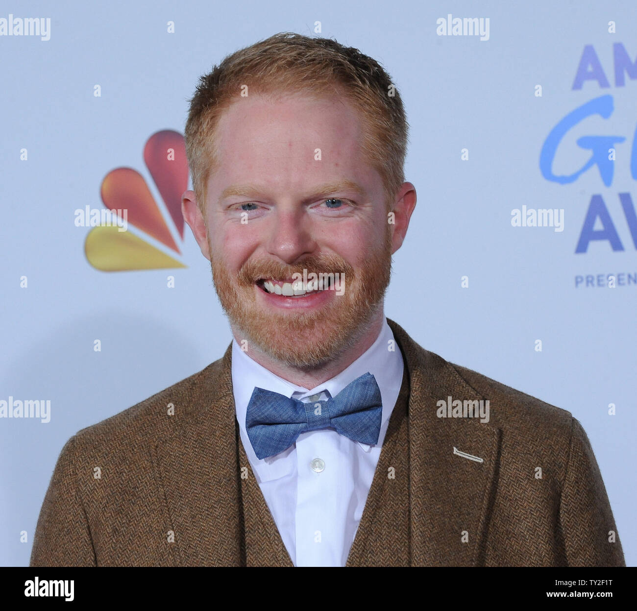 Actor Jesse Tyler Ferguson arrives for the American Giving Awards ...