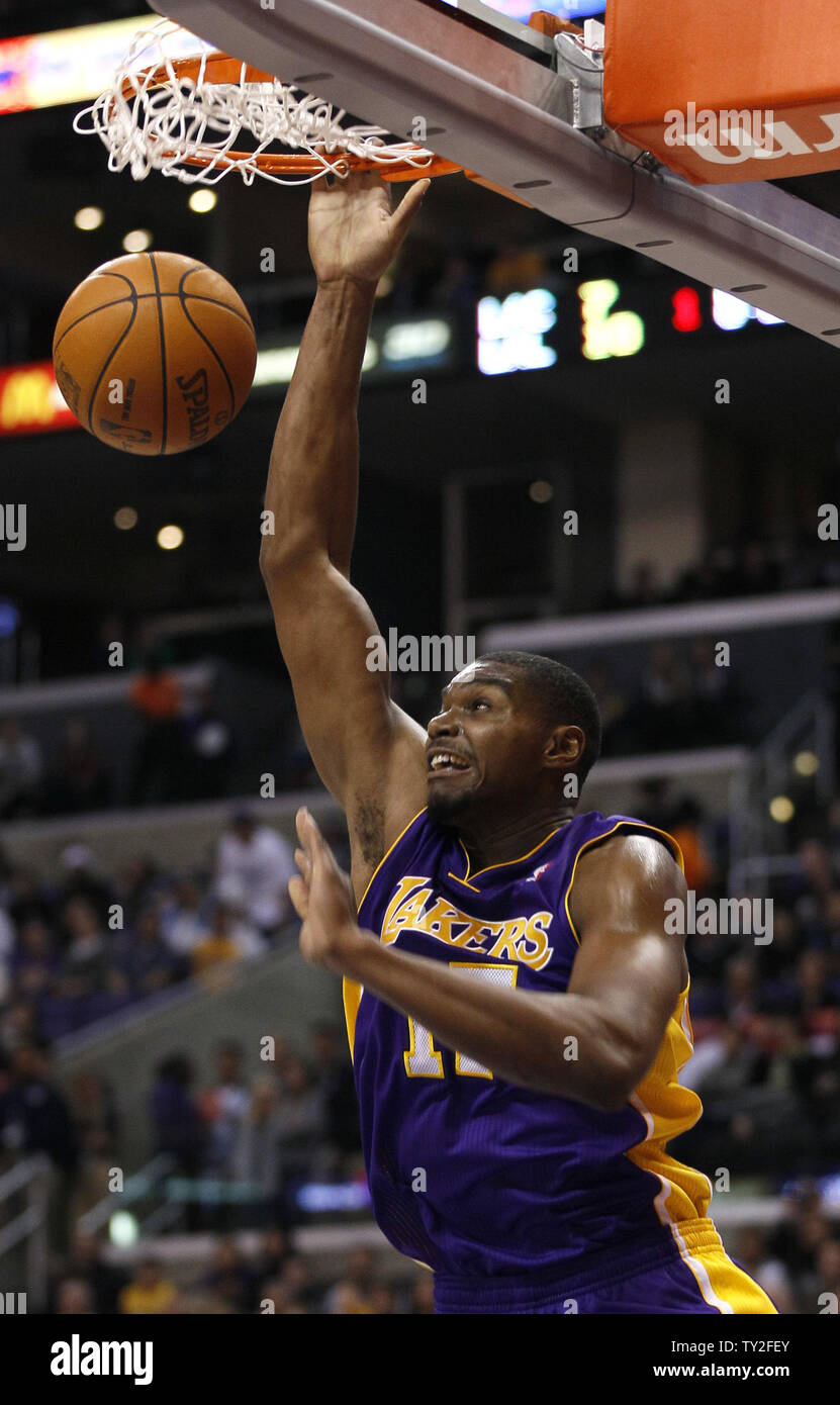 Andrew Bynum Dunk