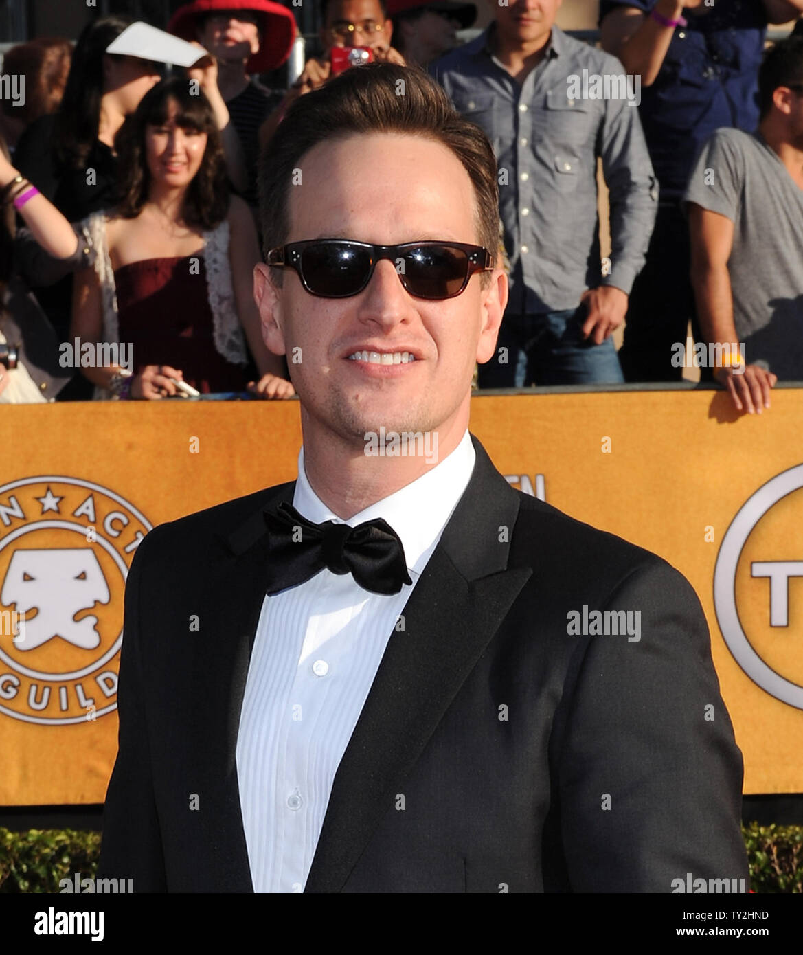 Actor Josh Charles arrives at the 18th annual Screen Actors Guild ...