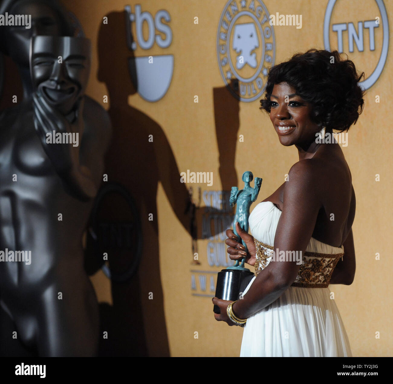 Actress Viola Davis appears backstage with the outstanding performance by a female actor in a ...